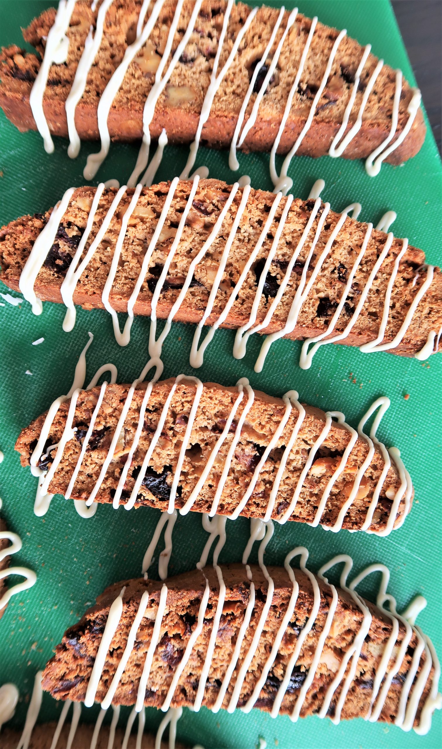 Cranberry Orange Walnut Biscotti – Cookies – Teatreatery